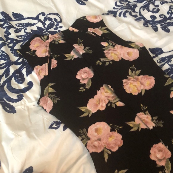 Almost Famous | Dresses | Almost Famous Black And Pink Midi Dress ...